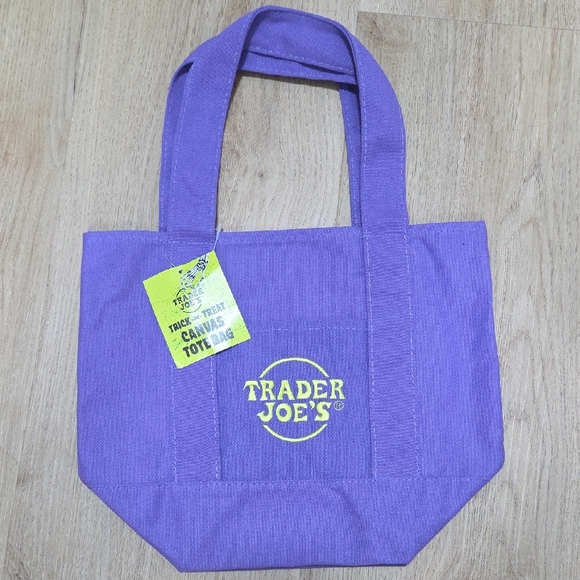 Trader Joe'S | Bags | Trader Joes Purple Mini Halloween Edition Tote ...